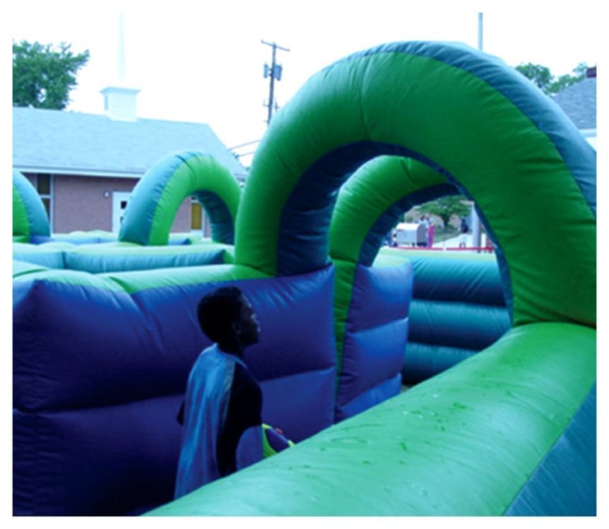 Water Balloon Battle Rental - Fantasy World Entertainment